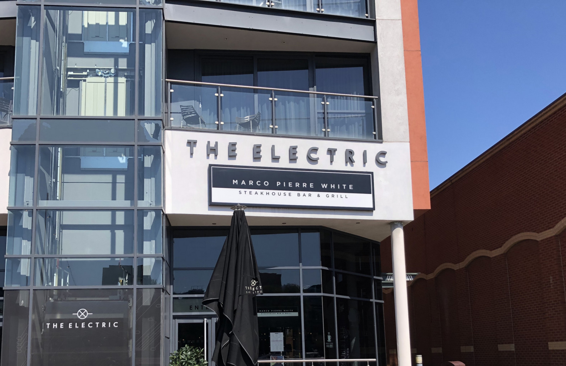 Electric Bar in Lincoln
